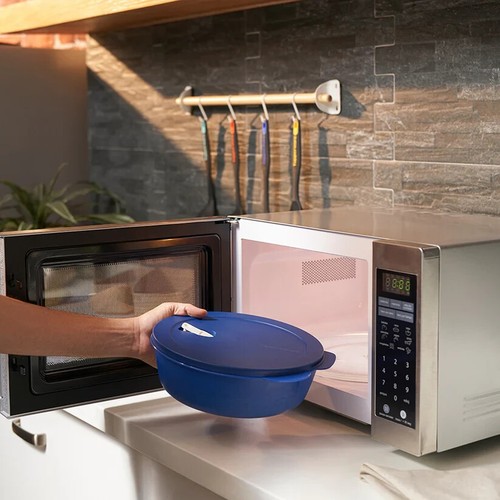 Tupperware Crystalwave Set of 4 Microwave and Dishwasher Safe Stain ...