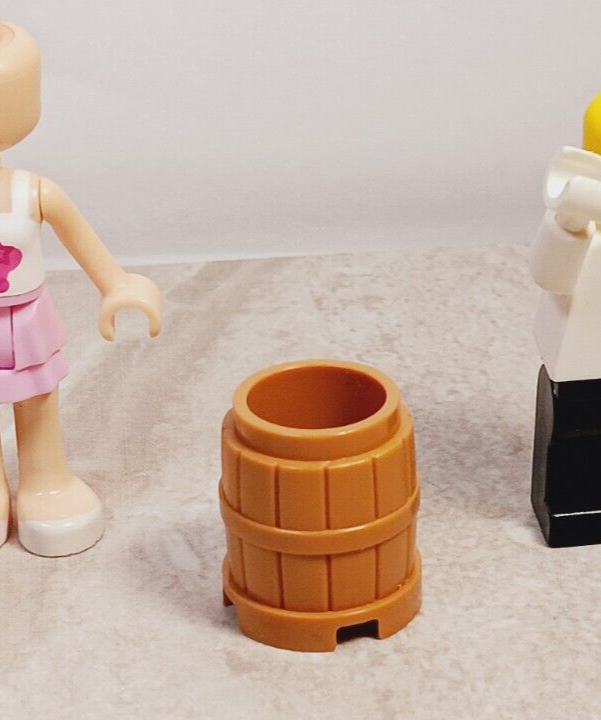 New LEGO Container BARREL Full Whiskey Barrel Medium Nougat Pirate Ship ...