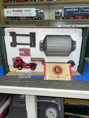 Corgi CC11605 - Leyland (LAD) Comet Low Loader & Load Truck 1:50 ...