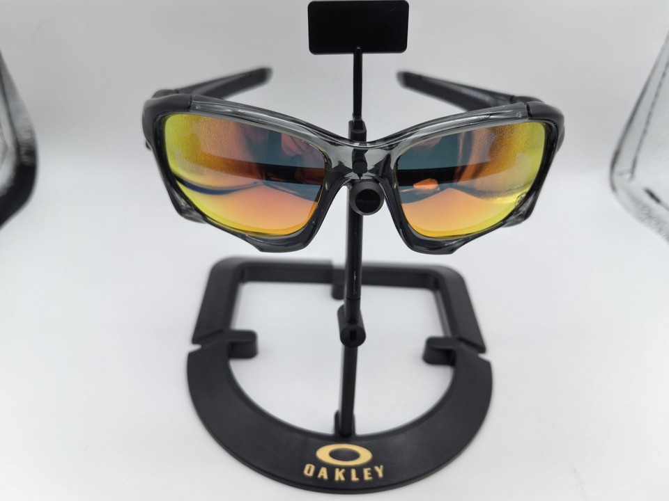 Oakley Pit Boss II Sunglasses OO9137-05 Polarized Smoke Grey /Red ...