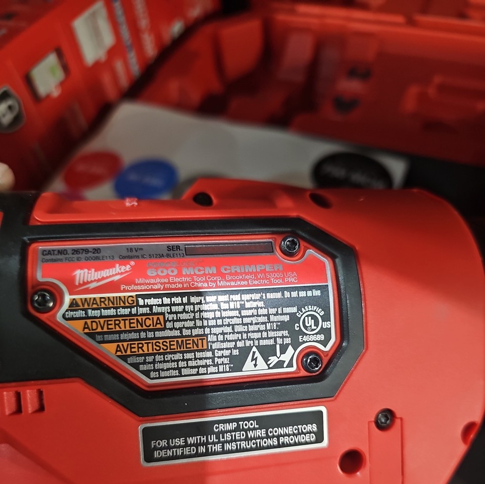 Milwaukee M18 Force Logic 600 MCM Cordless Crimper Kit - Red (2679-22 ...