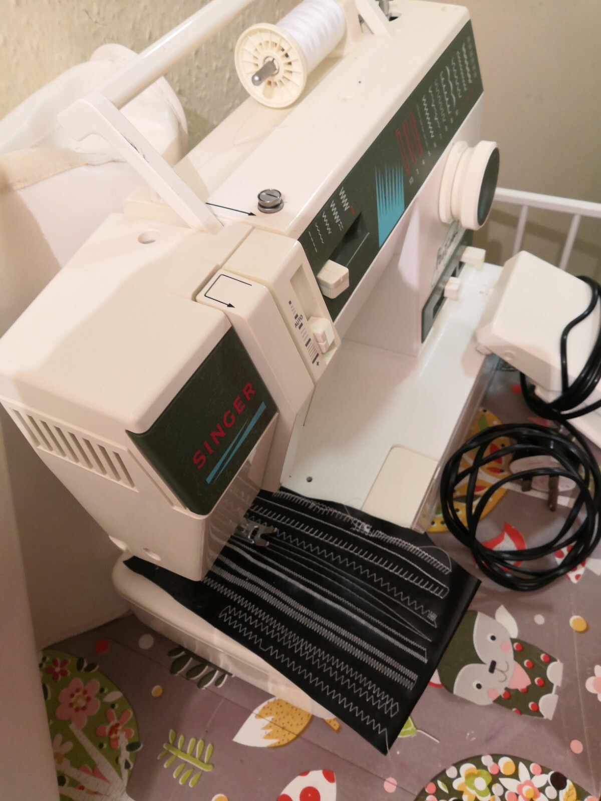 SINGER 4660 Embroidery ZigZag Automaic Leather And Fabric Sewing ...