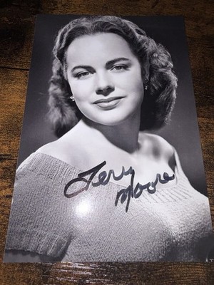 TERRY MOORE Hand Signed Autograph 4X6 PHOTO - FAMOUS BEAUTIFUL ACTRESS ...