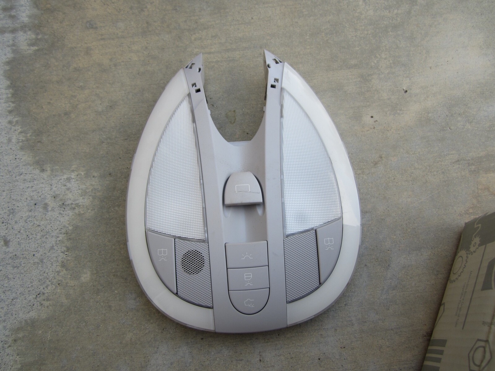 03-09 Mercedes W211 E350 E320 Front Overhead Dome Light Gray 2118206901 ...