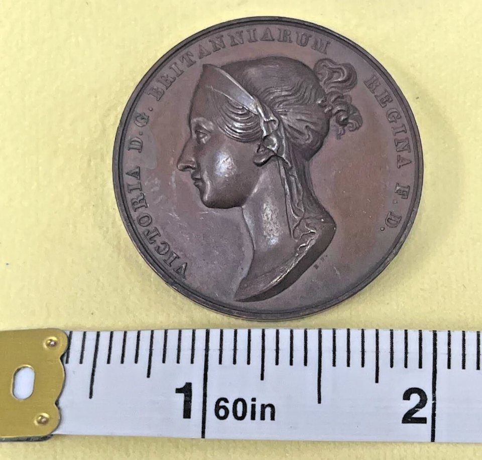 ANTIQUE QUEEN VICTORIA CORONATION BRONZE MEDAL MEDALLION COIN 1838 ...