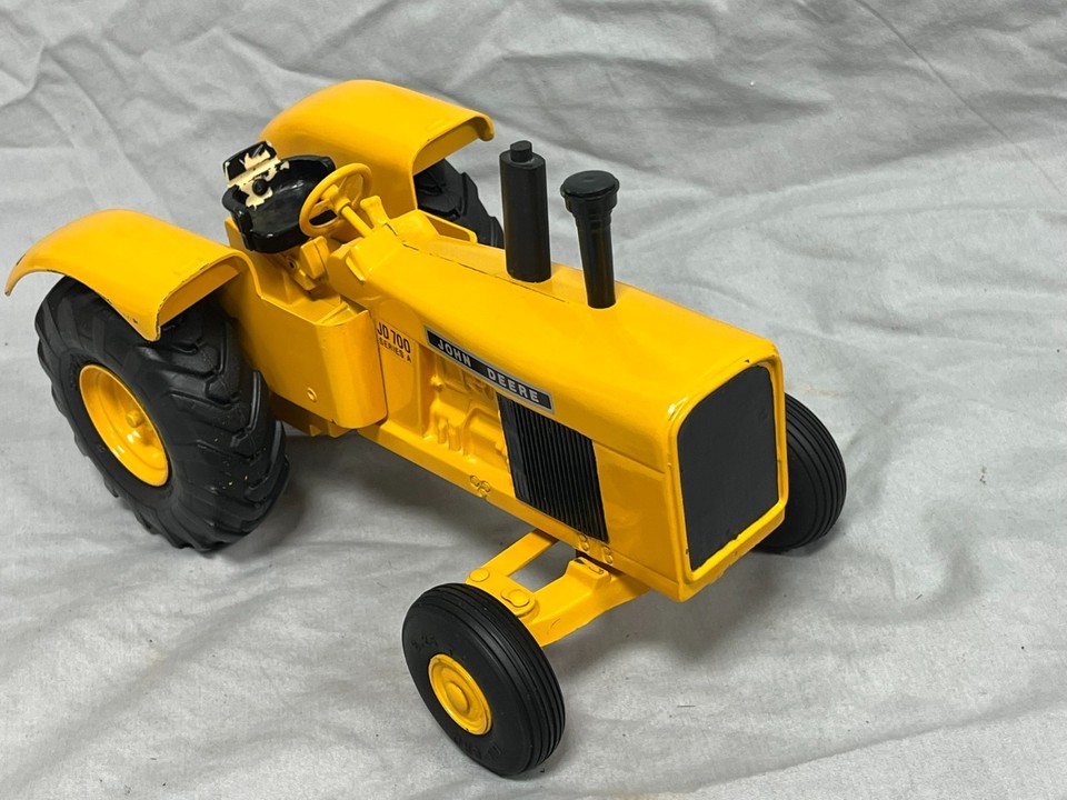 Vintage JOHN DEERE JD 700 A TRACTOR Industrial CUSTOM Nicely DONE! 1:16 ...