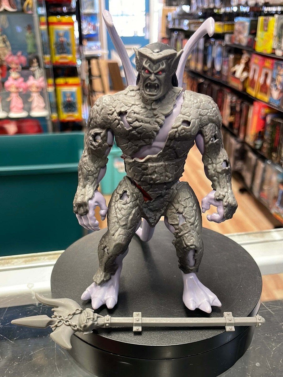 Goliath Gargoyles Statue