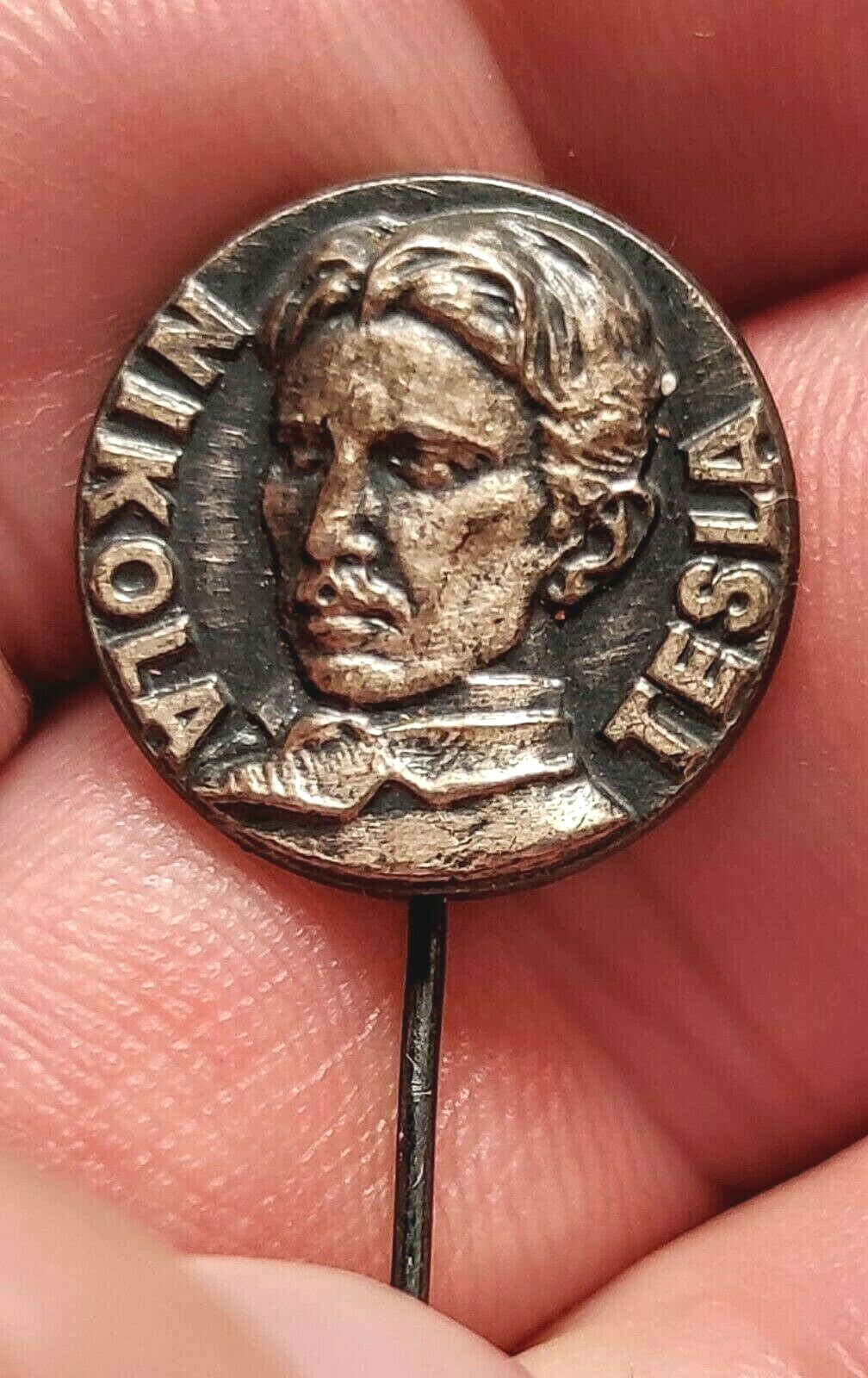 🔴NIKOLA TESLA portrait of genius - well made pin badge from 1970th🔴 | eBay
