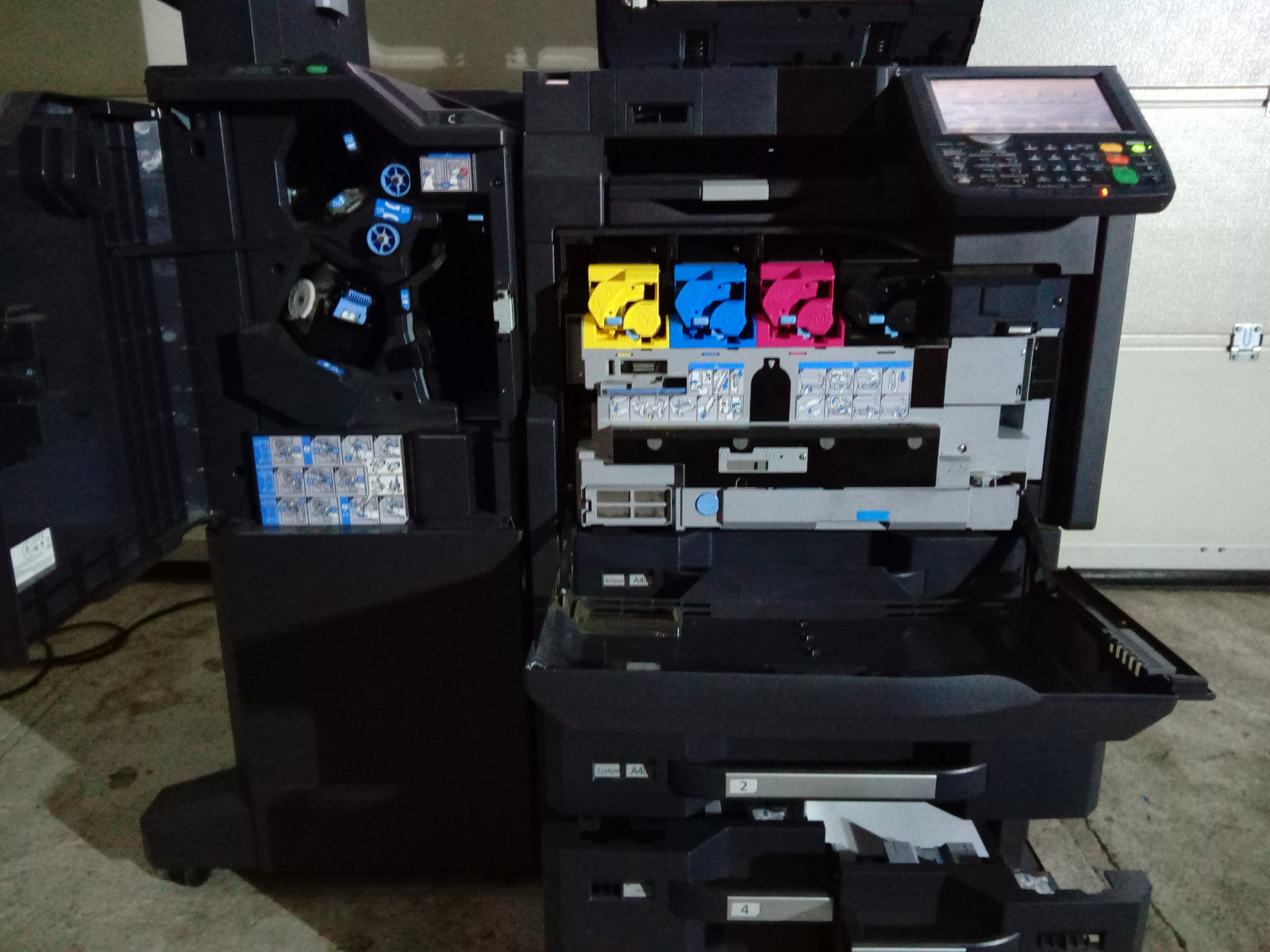 Multifunktionsdrucker UTAX 4505ci Multifunktionsgerät inklusiv Finisher ...