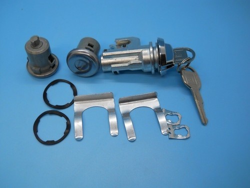 73 74 75 76 77 78 79 Chevrolet GMC Truck Glove Box and door Locks 2 GM ...