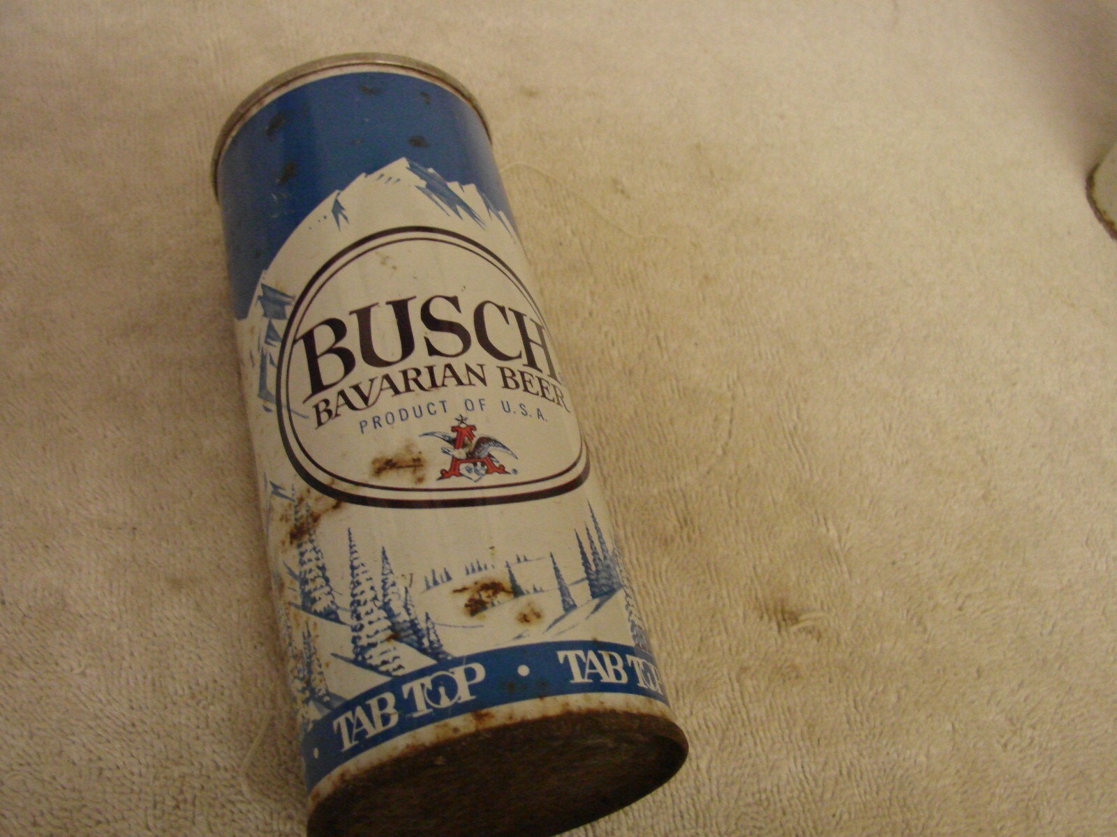 16 OZ. BUSCH BAVARIAN BEER LIFT RING PULL TAB TAB TOP ALONG BOTTOM EDGE ...