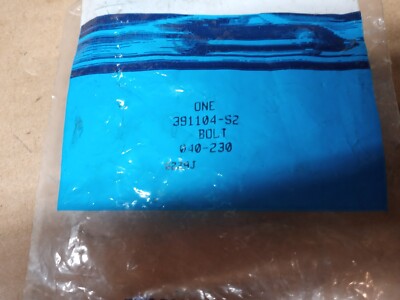 391104s2 Ford Exhaust Stud Has Locking Pitch threed | eBay