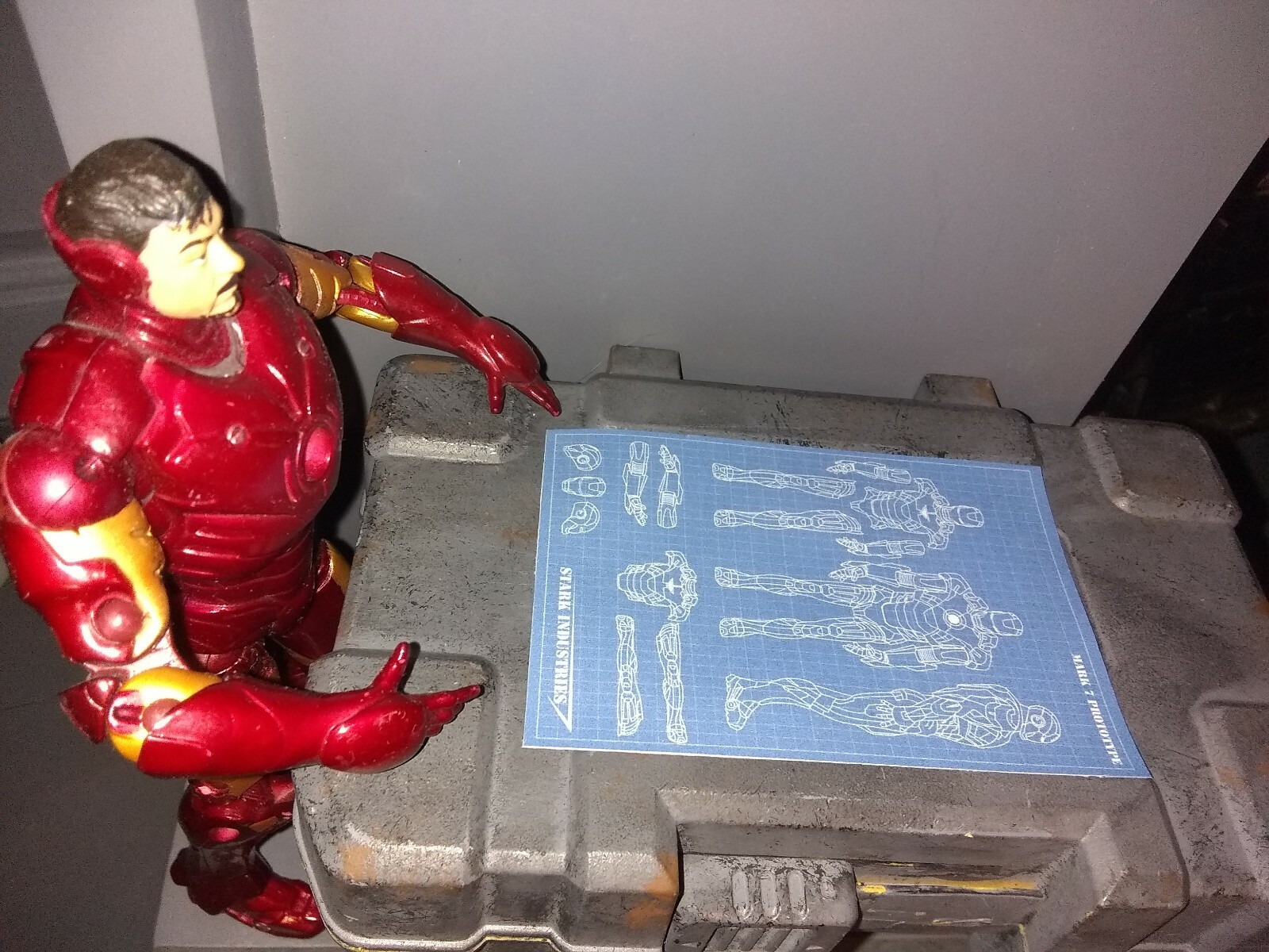 Iron Man Schematics Wallpaper