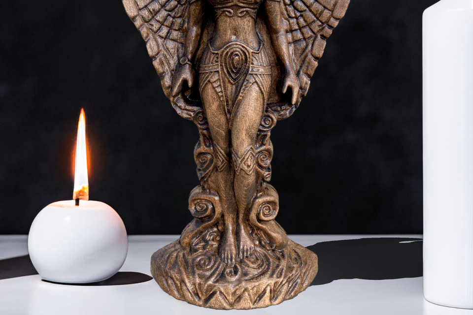 Lilith Statue Inanna Ishtar Wood Carved Astaroth Sumerian Wiccan ...