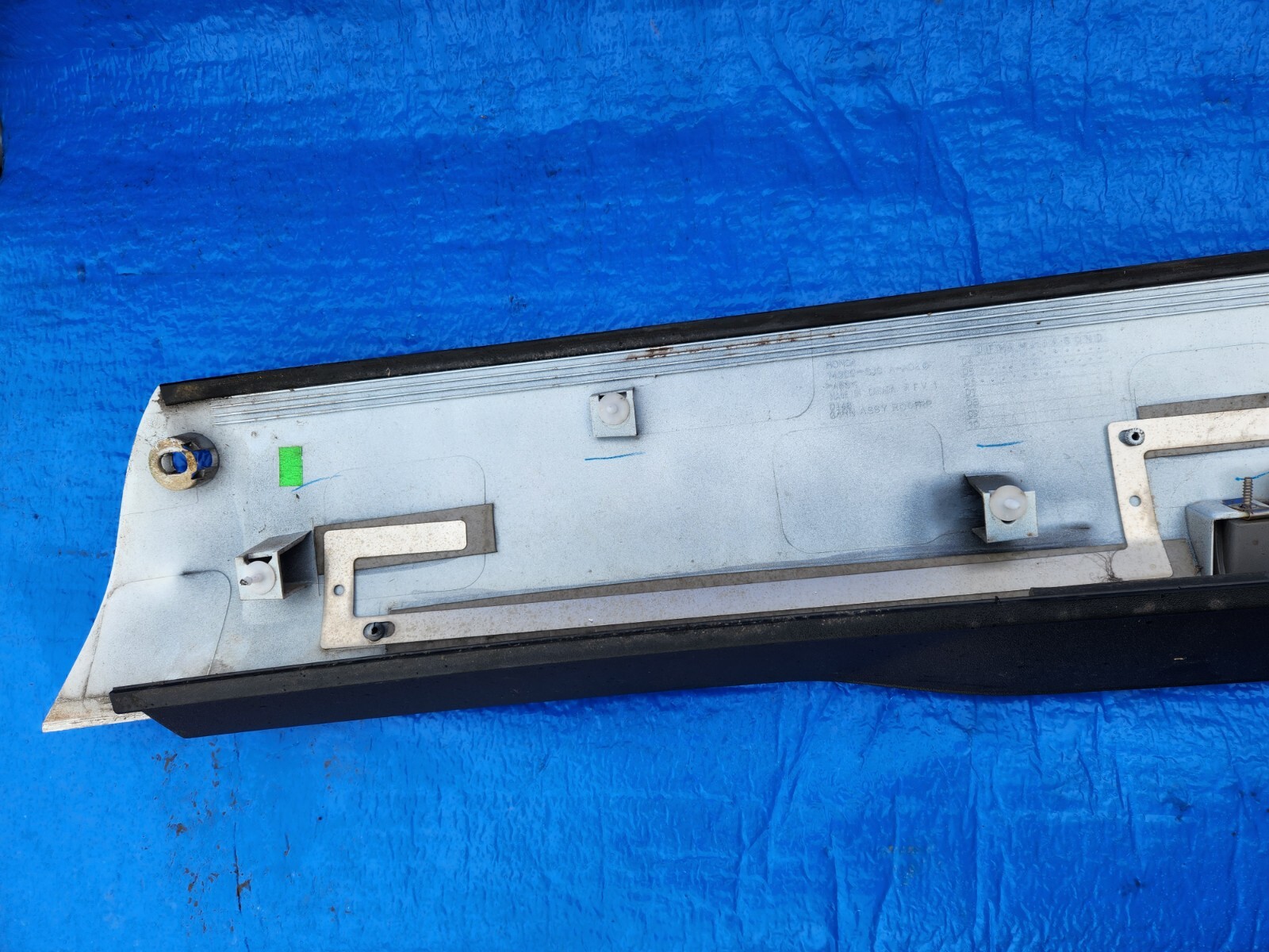 06-14 HONDA RIDGELINE REAR MOULDING ROOF SPOILER W/ BRAKE LIGHT STOP ...