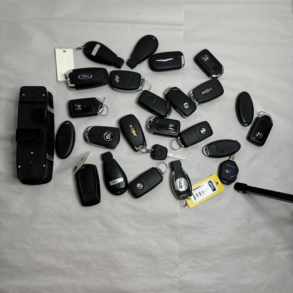 LOT OF 22 Mixed Key Fobs Keyless Car Remotes AUDI BMW HONDA TOYOTA ...