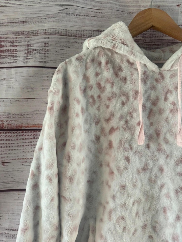 New Look Pink And White Leopard Print Fleece Pullover Hoodie Body ...