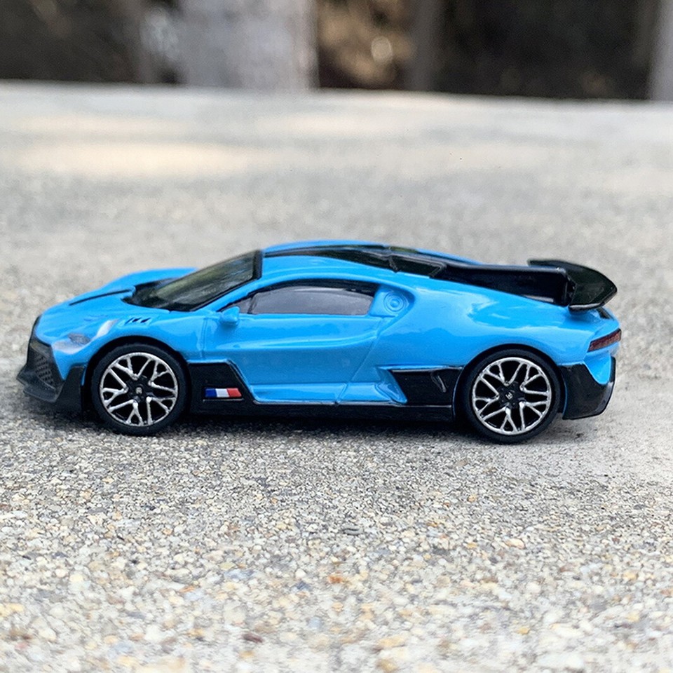 JKM 1/64 Scale Bugatti DIVO Blue Diecast Car Model Collection Toy Gift ...