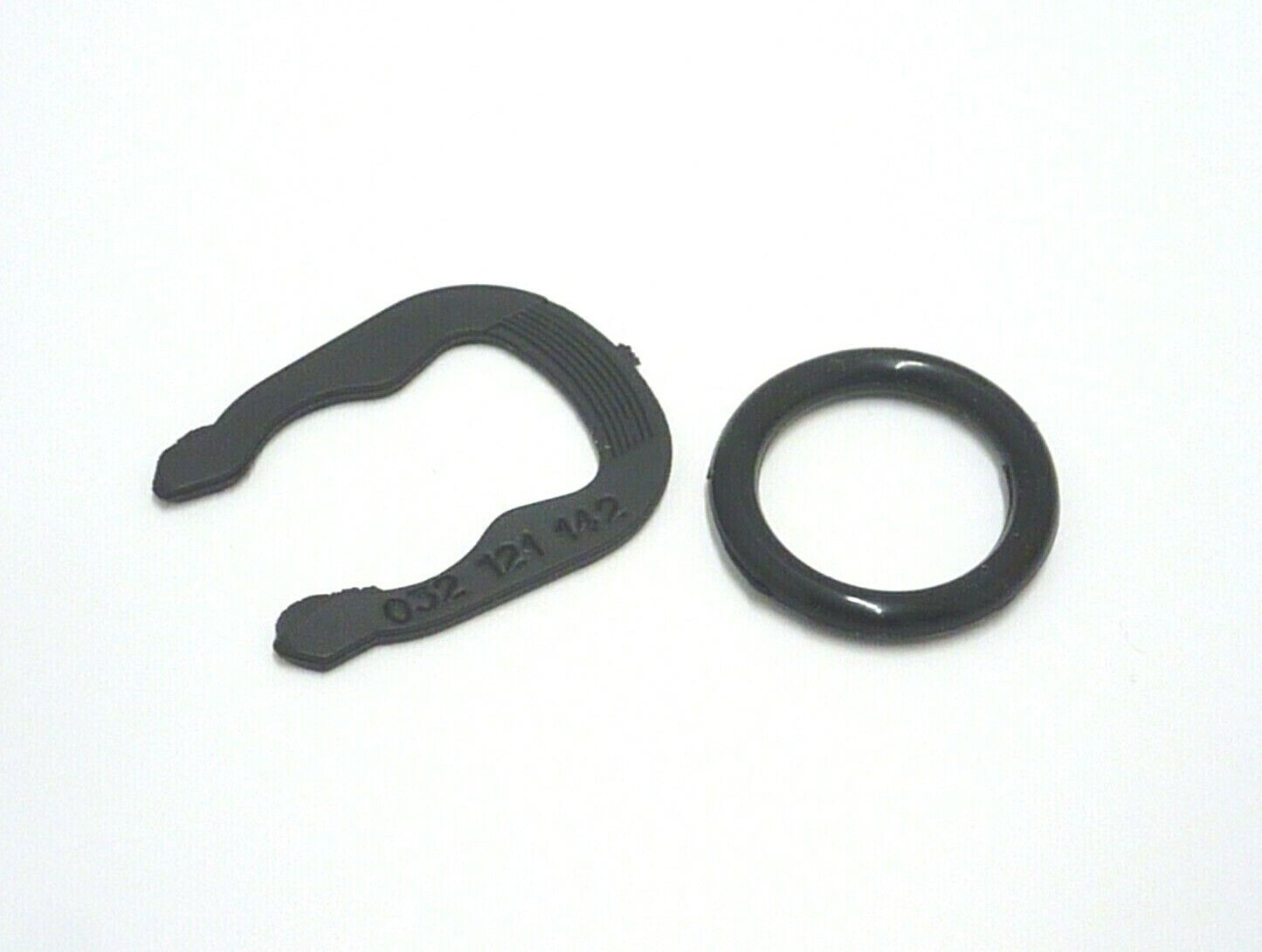 Genuine Audi Coolant Temp Sensor C-Clip & Seal - N90316802 ; 032121142 ...