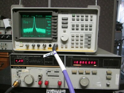 Signal - Hp 8672A Synthesized Signal Generator