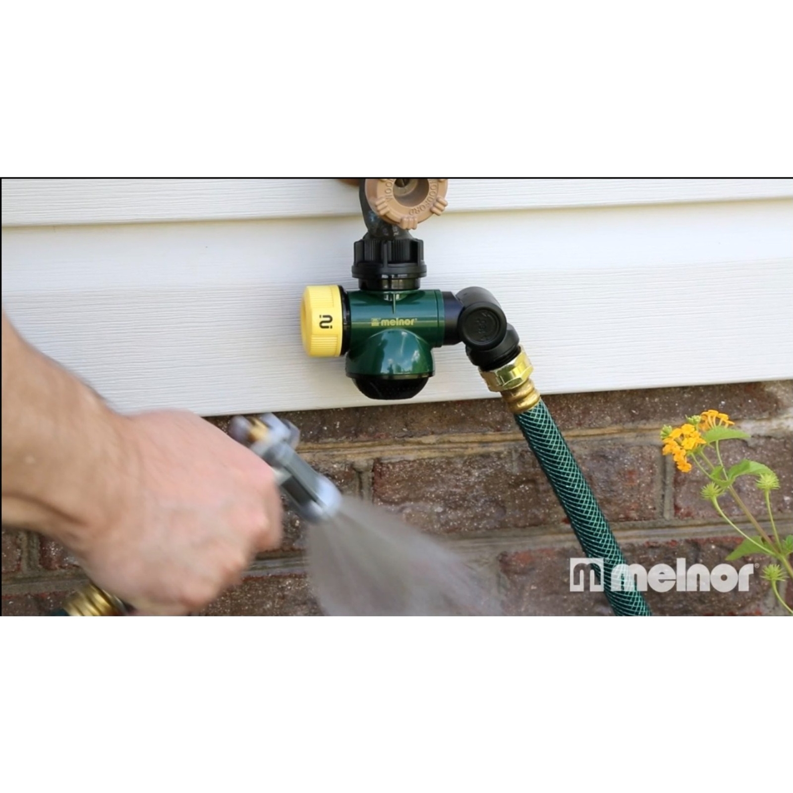 Melnor Outdoor Faucet Extender Mount Wash & Fill Watering Connection ...