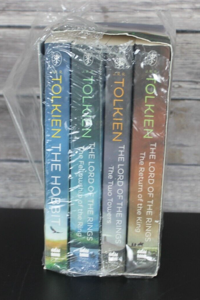 J. R. R. Tolkien 4-Book Boxed Set:The Hobbit and the Lord of the Rings ...