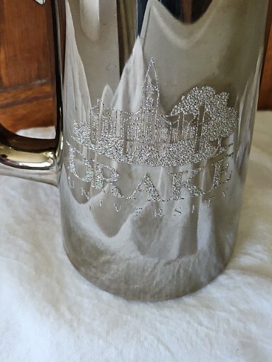 Old Drake University Des Moines Iowa Smoked Glass Color Fancy Drinking ...