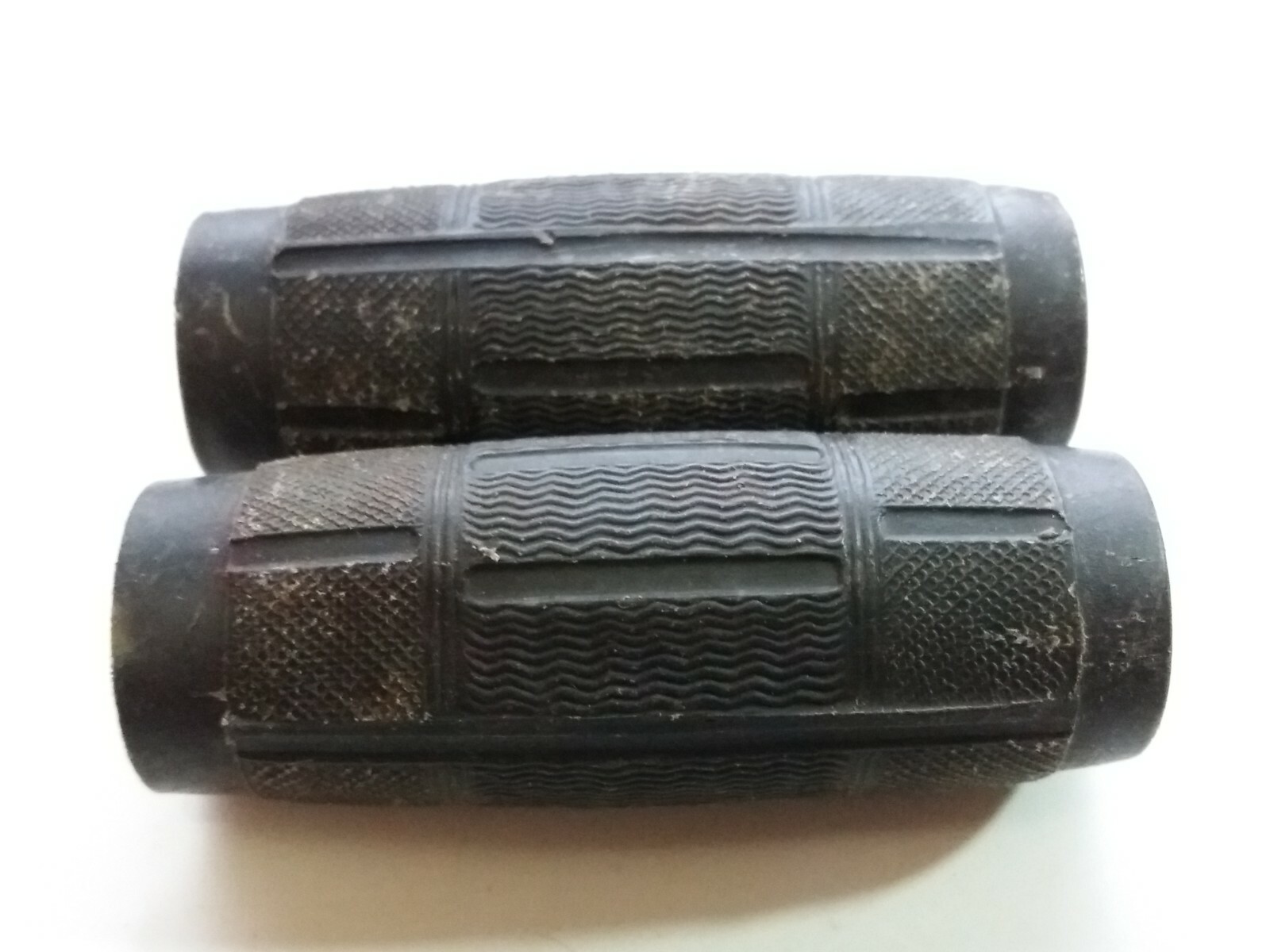 1 Pair Bicycle Handlebar Grips Black STARS 3" length for tricycle ...