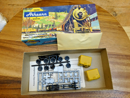 Athearn HO Scale 2 Hertz Tractors Kit 5506 | eBay