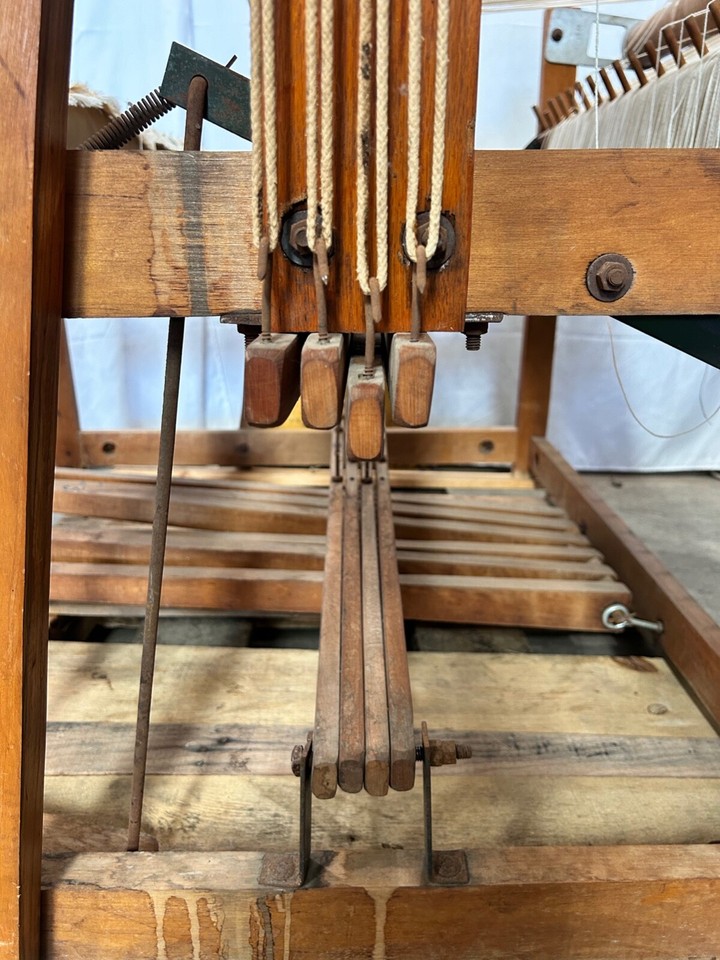 Newcomb Studio Art Rug Loom T0557 | eBay