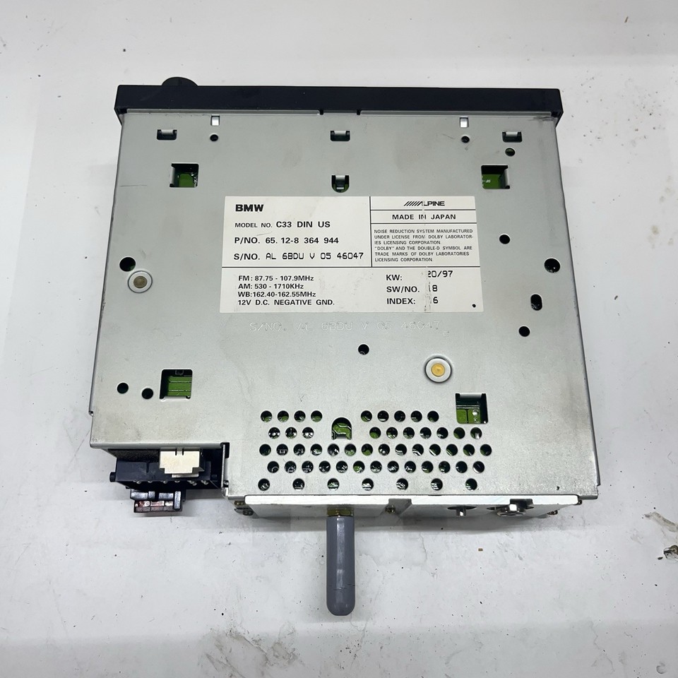 BMW C33 RADIO STEREO E36 318 323 328 E30 E31 E34 540 840 M3 Z3 | eBay
