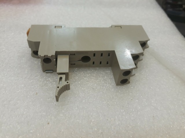 30pcs Omron Relay Socket P2rf-08-e P2RF08E GS for sale online | eBay