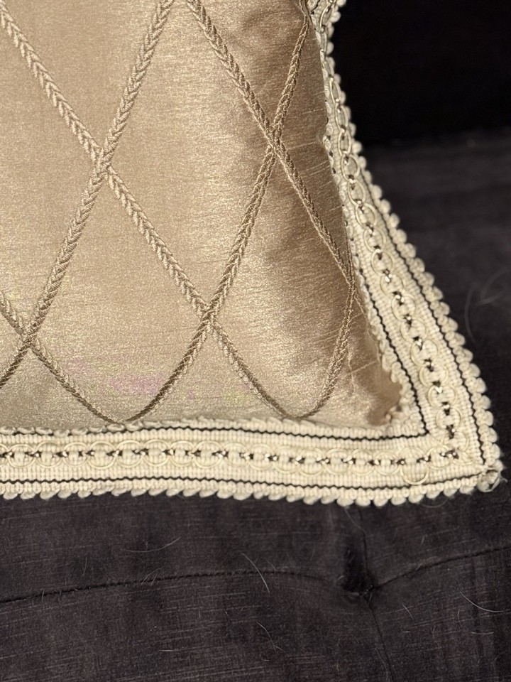 Michael Amini signature bedding collection Pillow 20x20 Gold Cream ...