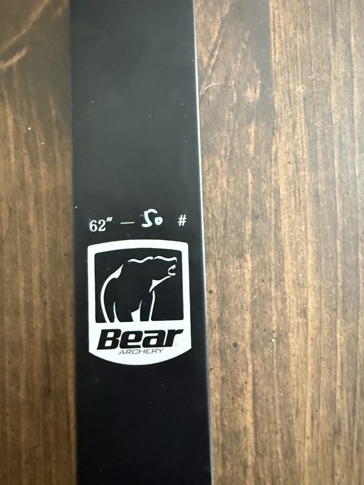 Bear Archery Wolverine Takedown Recurve Bow 62" RH 50# Draw | eBay