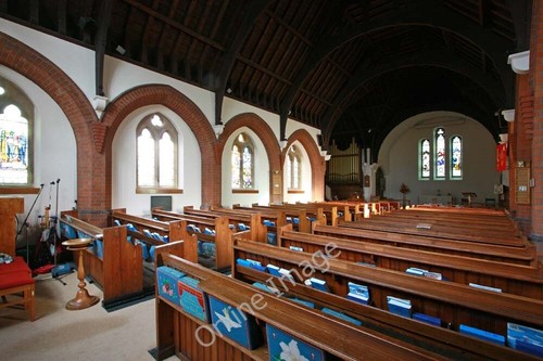 Photo 6x4 Christ Church, Little Heath (Potters Bar), Herts - Interior ...