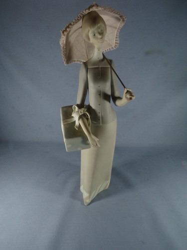 LLADRO 4700 THE DRESSMAKER PARASOL FIGURINE MATTE FINISH VICENTE ...