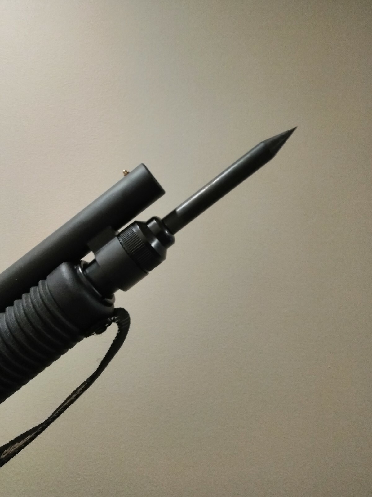 Mossberg Steel Forend Spike-Glass Breaker 590,590 Shockwave,500 ...