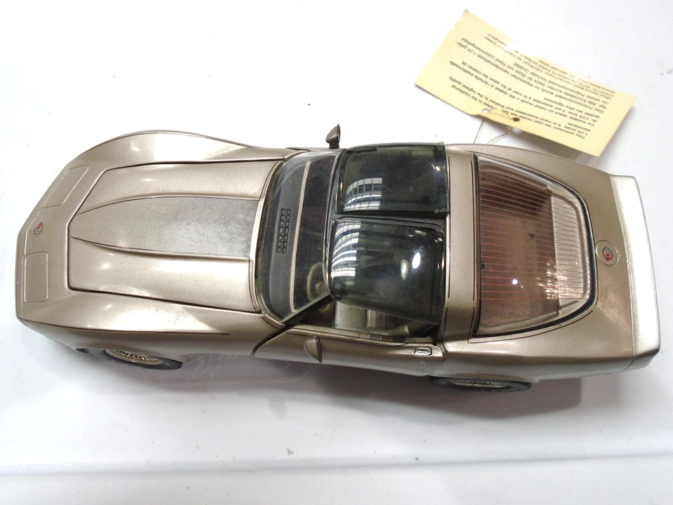 Franklin Mint Precision Die Cast 1982 Corvette Stingray with Removable ...