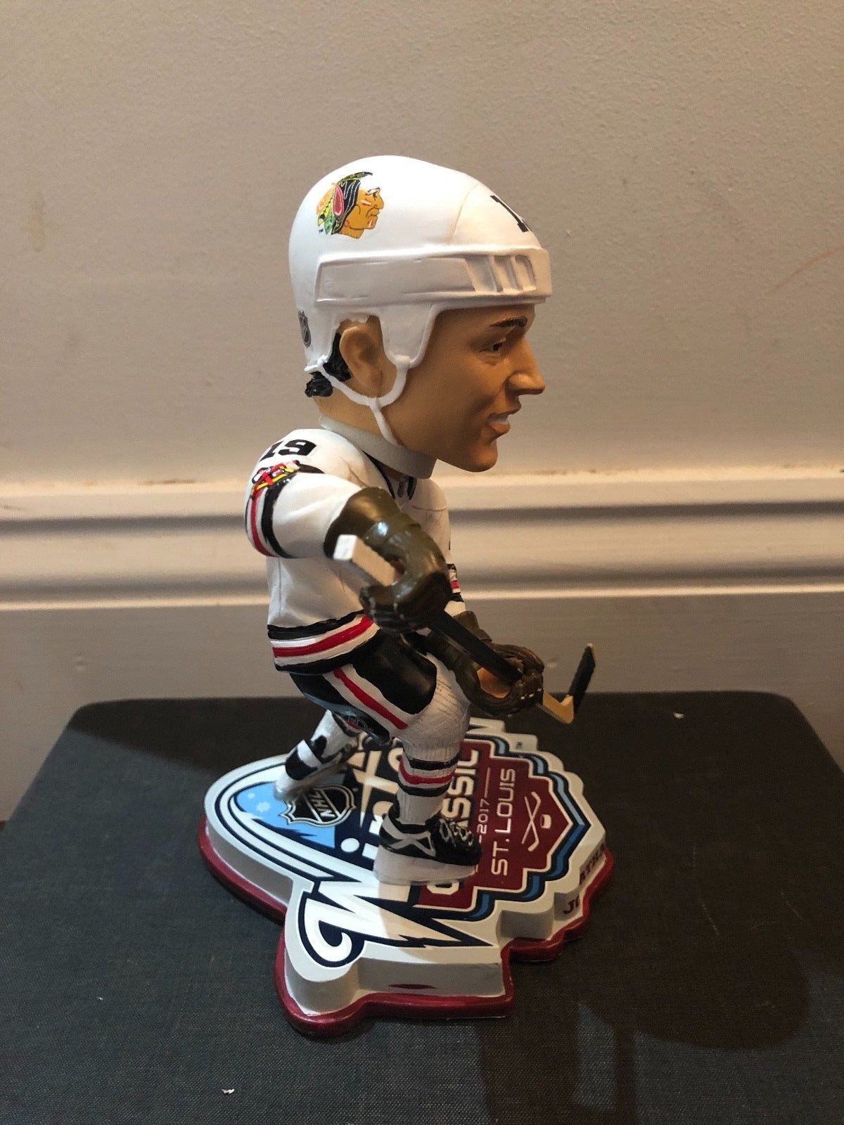 Jonathan Toews Bobblehead Chicago Blackhawks 2017 NHL Winter Classic St ...