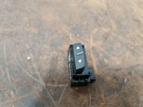 HOLDEN VE COMMODORE LEFT HAND REAR WINDOW SWITCH | eBay Australia