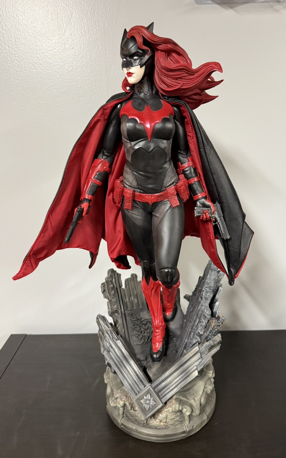 BATWOMAN PREMIUM FORMAT EXCLUSIVE STATUE SIDESHOW COLLECTIBLES | eBay