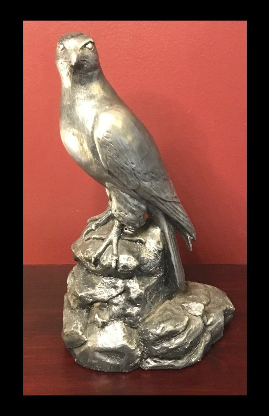 1980 TERRANCE PATTERSON SCULPTURE OF FALCON BIRD SMALL SCRATCH SEE ...