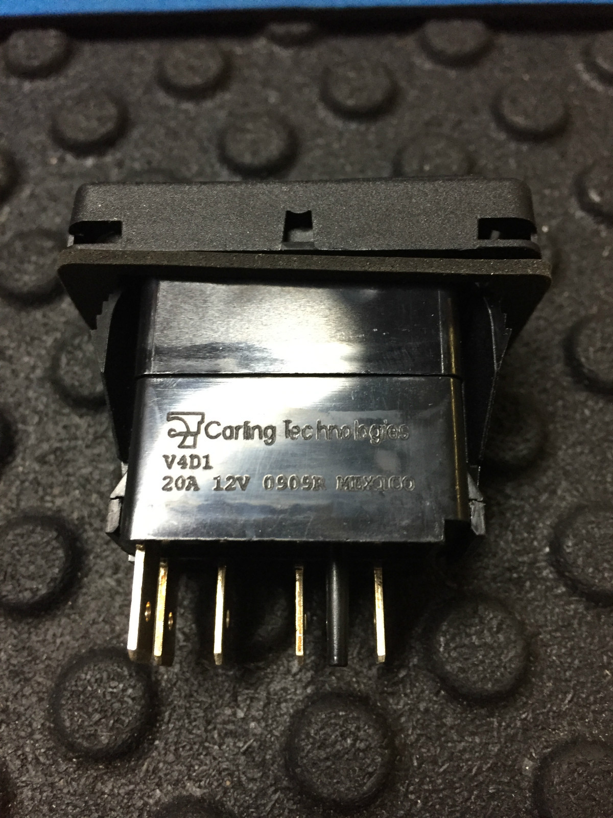 Lot of 12 Caring Technologies V4D1 20A 12V 0909R Rocker Switches FREE ...