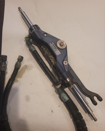 Teleflex SeaStar Hydraulic Steering Cylinder Part No. HC5345 Hoses ...