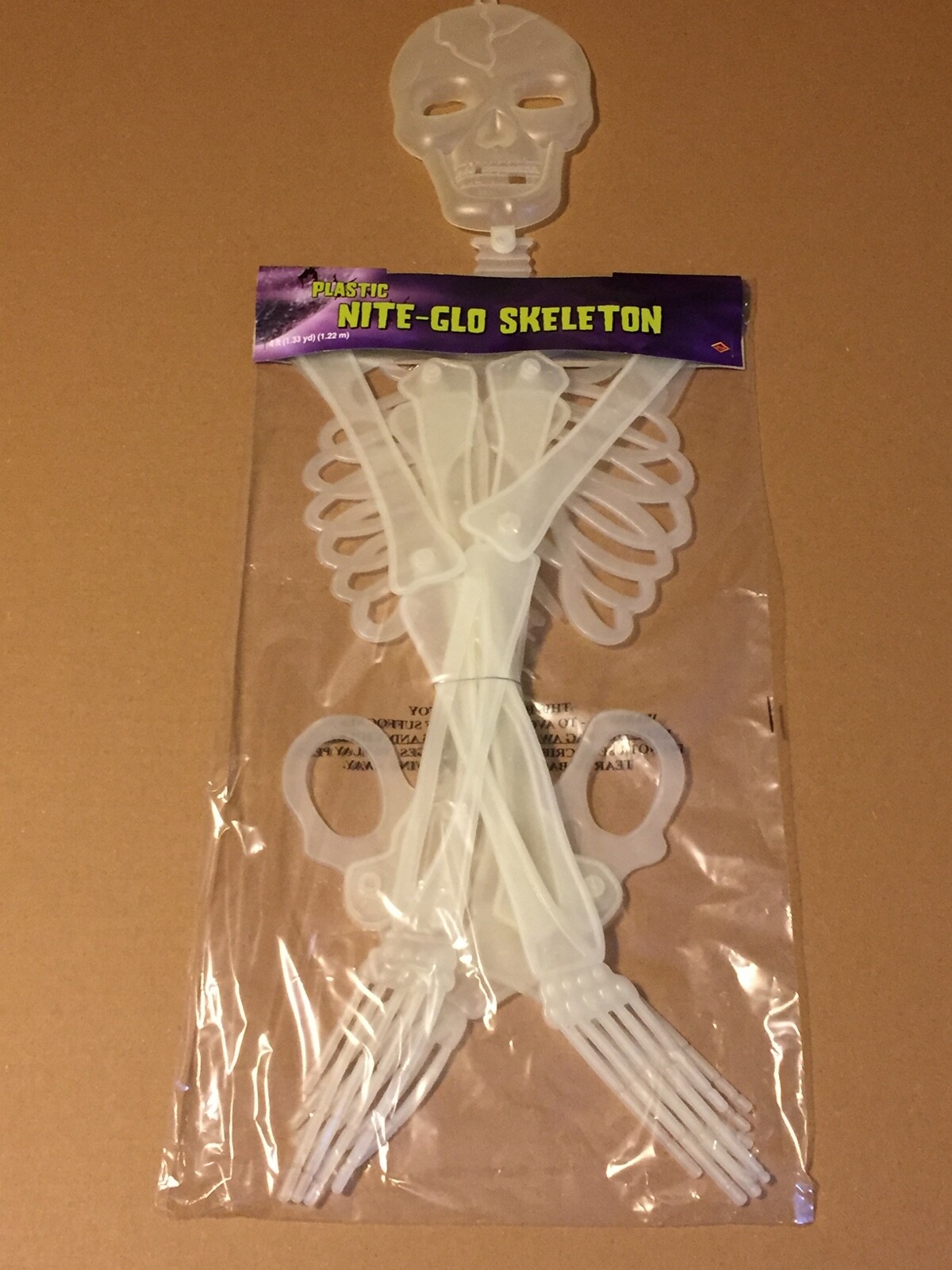 HALLOWEEN BEISTLE PLASTIC NITE-GLO RETRO 4 FT SKELETON | eBay