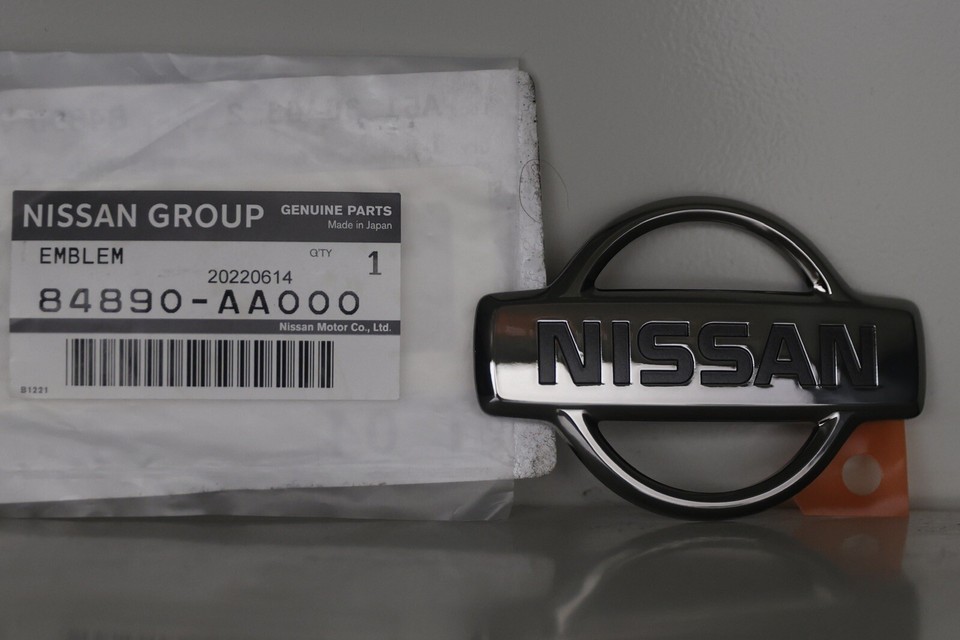 JDM Nissan 98-00 Skyline GTR R34 Rear NISSAN Emblem Black Chrome 84890 ...