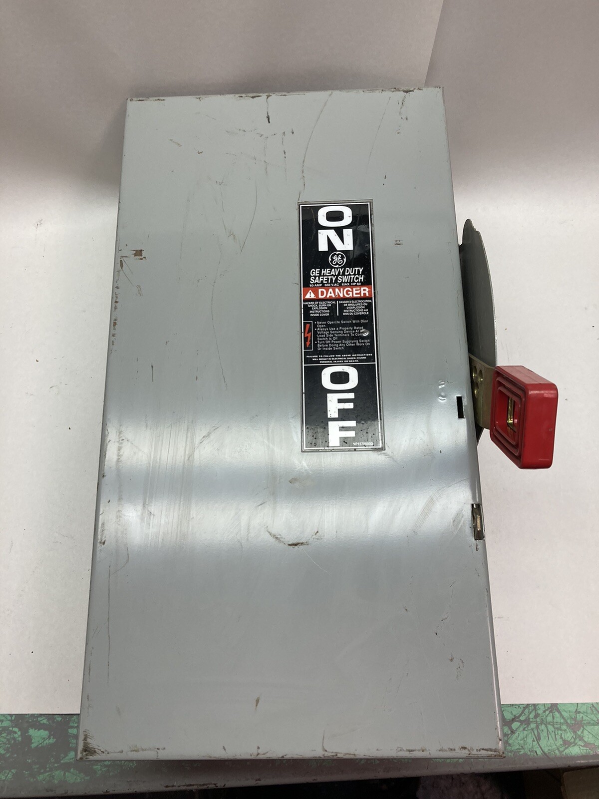 General Electric,THN3362,DISCONNECT Safety Switch Model 10 60A 600VAC ...