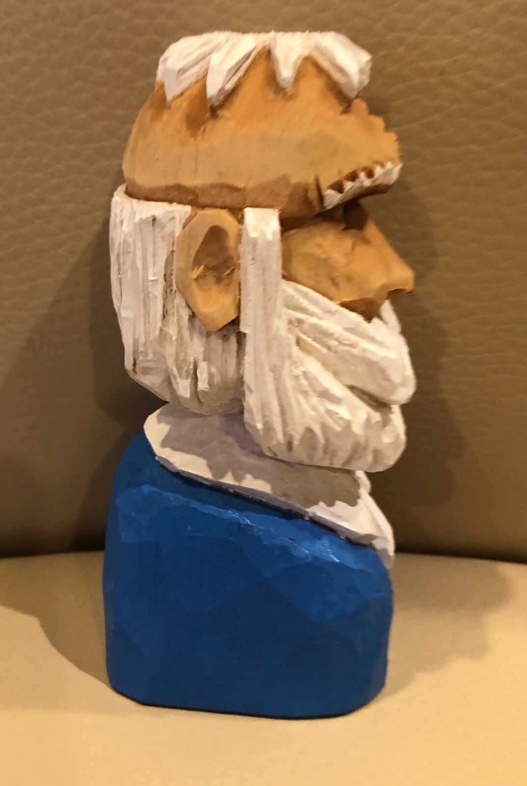 4.5” FOLK ART BLUE WHITE SANTA CLAUS HANDCARVED WOOD FIGURINE NC ARTIST ...