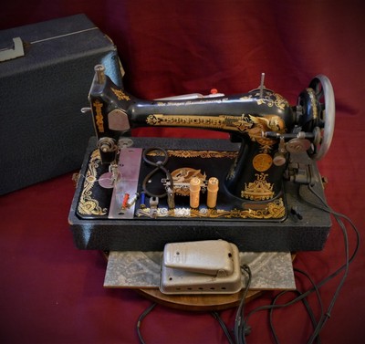 Sewing Machines - 127 Sphinx