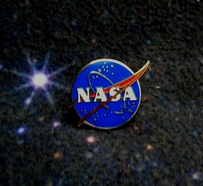 NASA Space Program Astronauts & Space Travel Gold & Enamel Lapel Pin ...